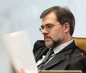 Toffoli mantém sigilo sobre renda para empréstimos - Politica - Estado ...