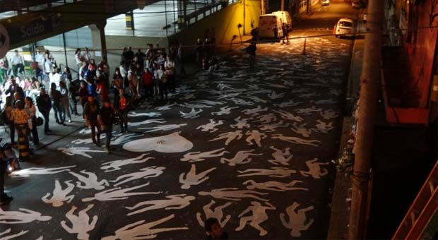 Vigília Lembra Vítimas Da Tragédia De Santa Maria E Pede Por Justiça
