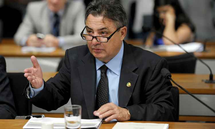 PMDB de Minas marca reunião que pode expulsar Perrella do partido ... PMDB de Minas marca reunião que pode expulsar Perrella do partido ...
