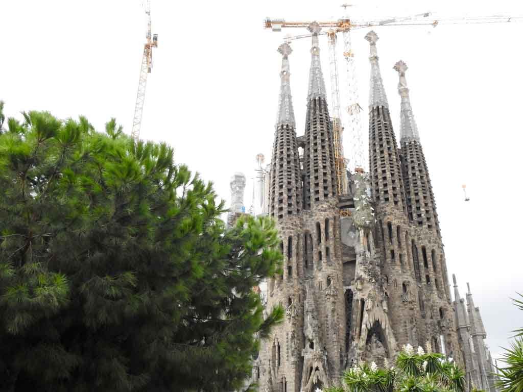 Gaudí surreal - Turismo - Estado de Minas