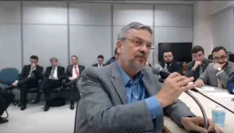 PT recebeu propinas de R$ 270 milhões para campanhas, afirma Palocci em ...